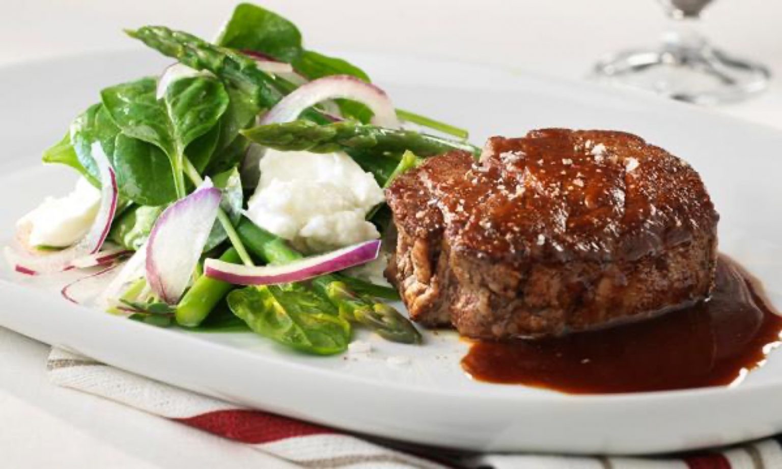 Klassisk Slottsstek med gräddsås › Bong Touch of Taste SE